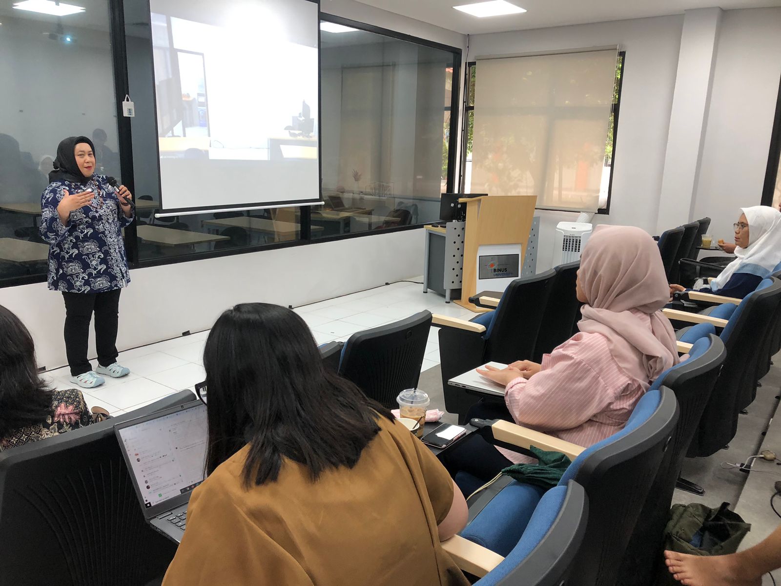 [EVENT] Indonesian Language Training & International Webinar – Sesi 03 – Empowering BIPA ...